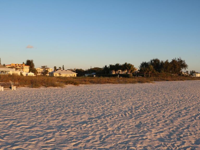 The Ultimate Guide to Manatee Beach on Anna Maria Island, Florida ...