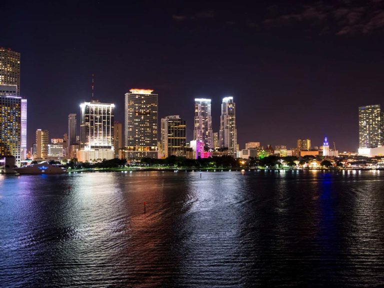 25 Fun Things to Do in Miami at Night - Florida Travel Inspiration